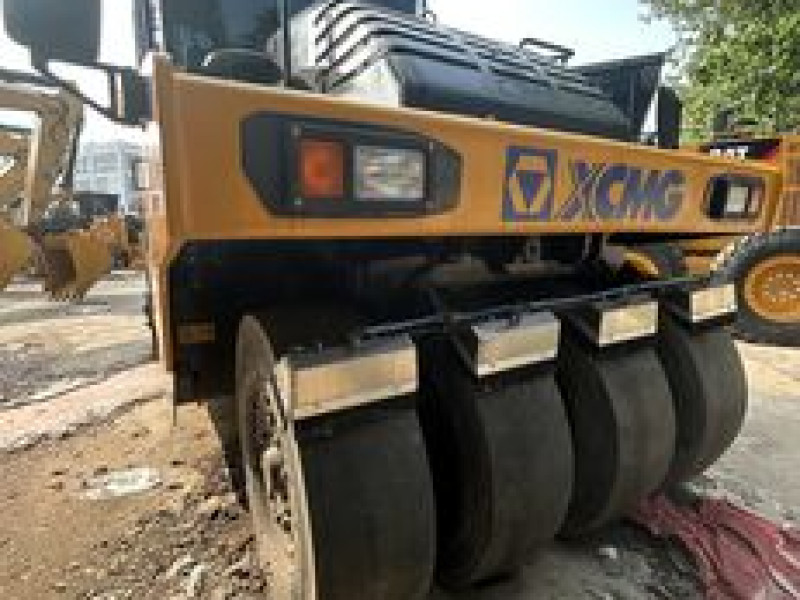 Used XCMG XS223J Single Drum Compactor 2023 | 185 HP | 109h